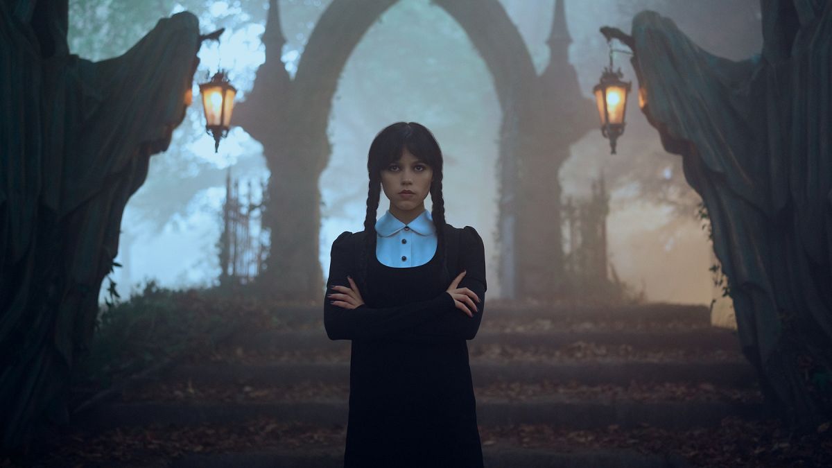 İnceleme: Tim Burton’ın 'Wednesday'i ikinci sezonda kendi gölgeleriyle ...
