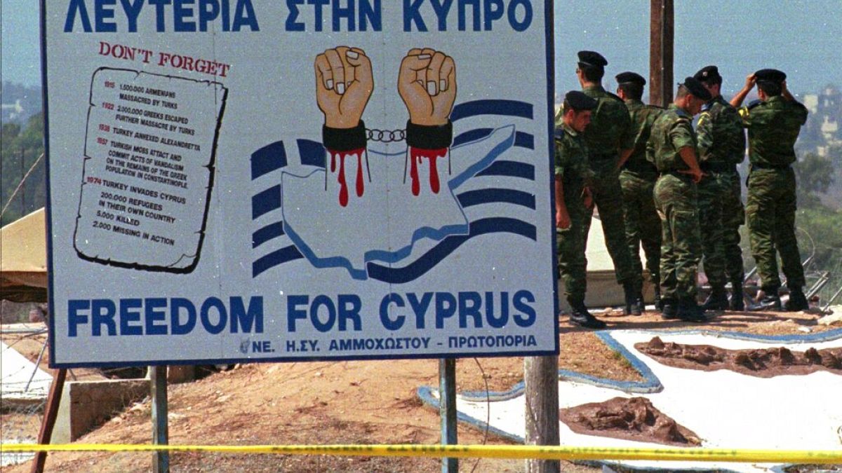 Κύπρος: 29 χρόνια από τις δολοφονίες του Τάσου Ισαάκ και του Σολωμού ...