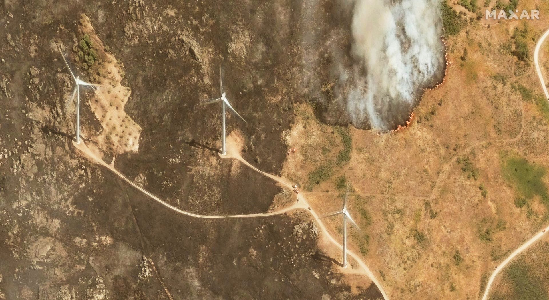 Death toll rises as wildfires continue to burn across southern Europe ...