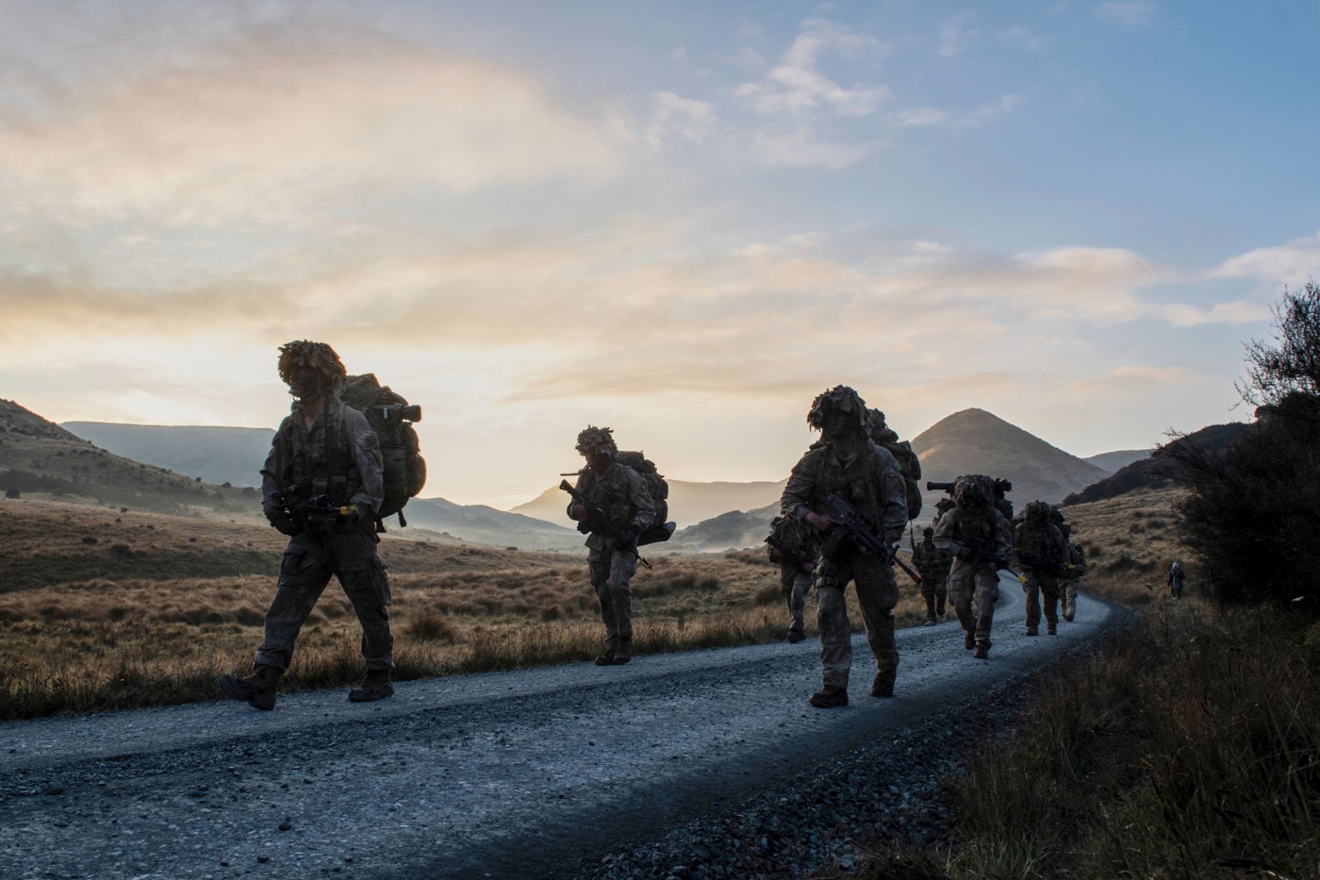 New Zealand to buy US helicopters in €1.3bn military spending package ...