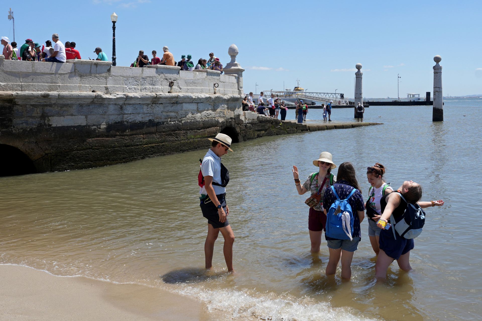Extreme heat linked to more than 1,300 deaths in Portugal in 20 ...