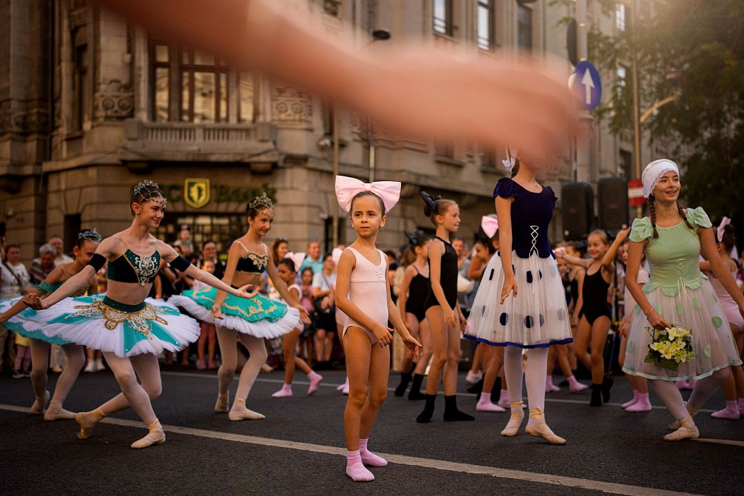 In Pictures: Ballerinas take centre stage on iconic Bucharest avenue ...