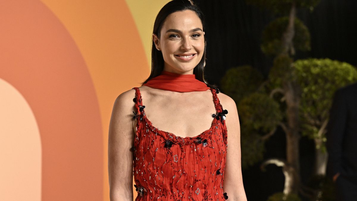 Venezia 2025: Gadot e Butler assenti, la Mostra tra star e proteste pro ...