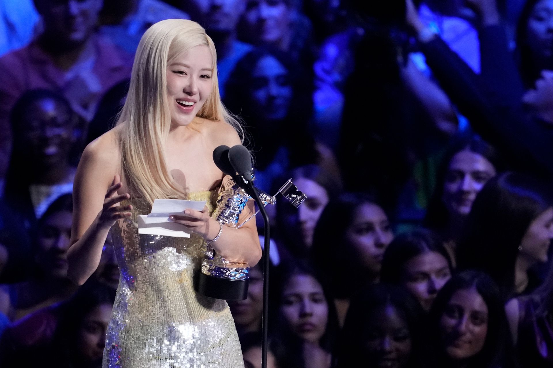 Lady Gaga, Ariana Grande and Sabrina Carpenter win big at the MTV VMAs ...