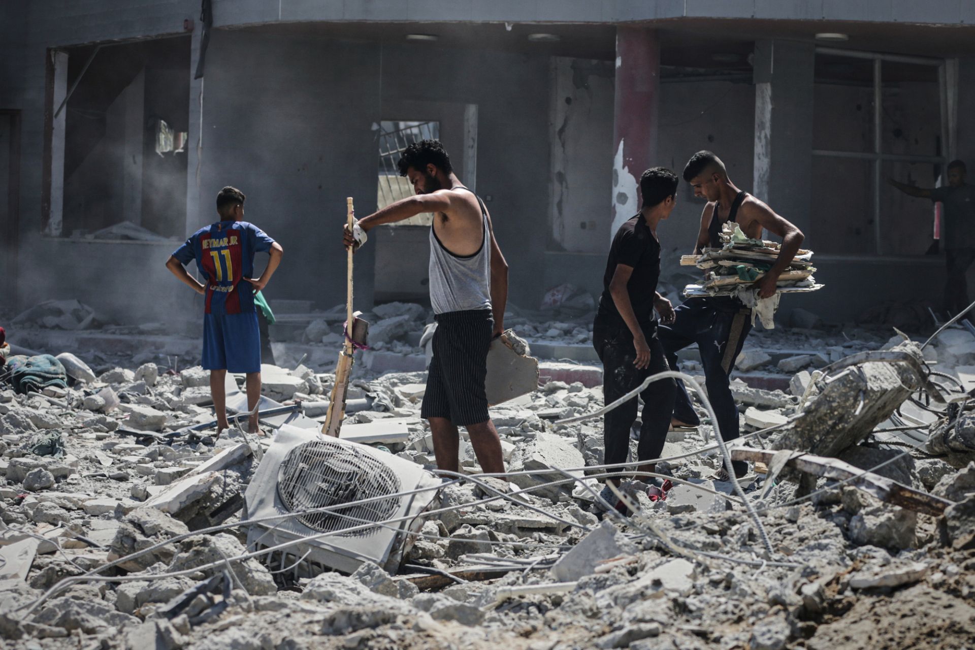 Spain increases humanitarian aid for Gaza and imposes arms embargo on ...