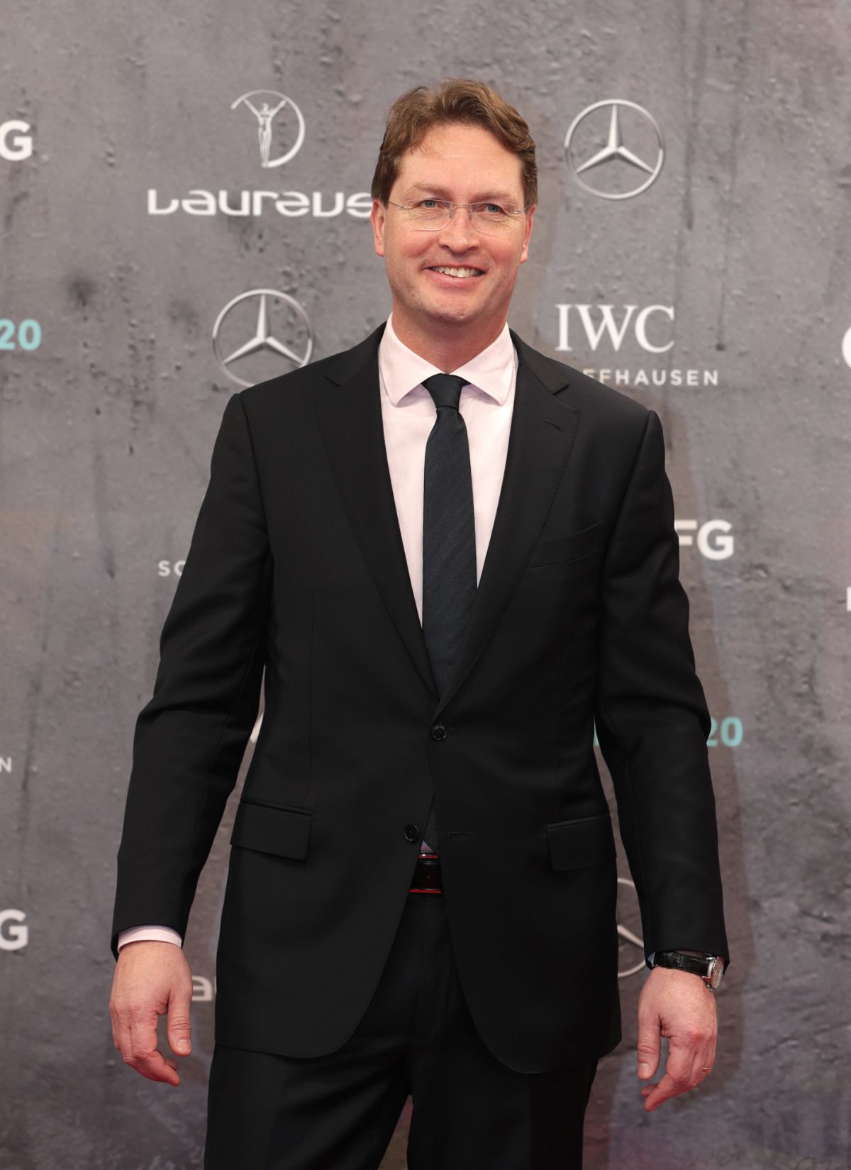 Euronews exclusive: Mercedes CEO answers top three questions about car ...