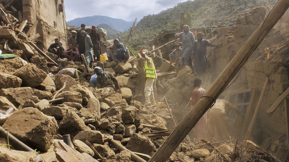Rückkehrer, Erdbeben, keine Hilfsgelder: IOM warnt vor dreifacher Krise ...