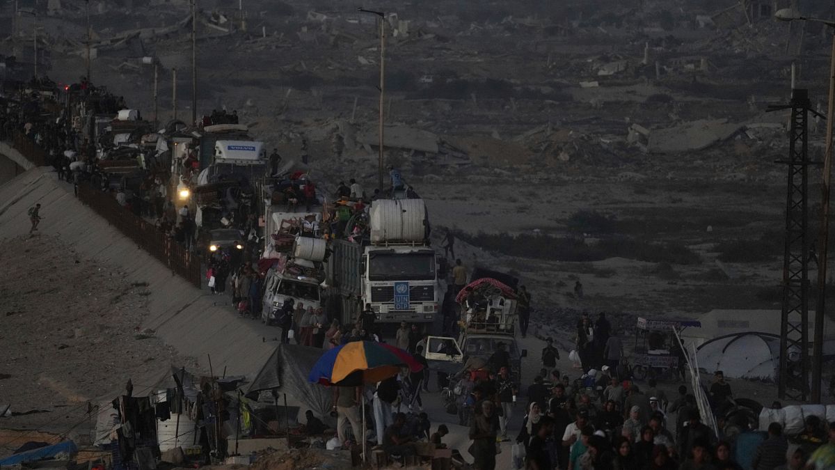 Ataques na cidade de Gaza: dezenas de mortos, Israel afirma ter matado ...