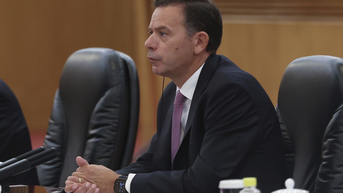 Montenegro reforça compromisso de Portugal com a Ucrânia e diz que ...