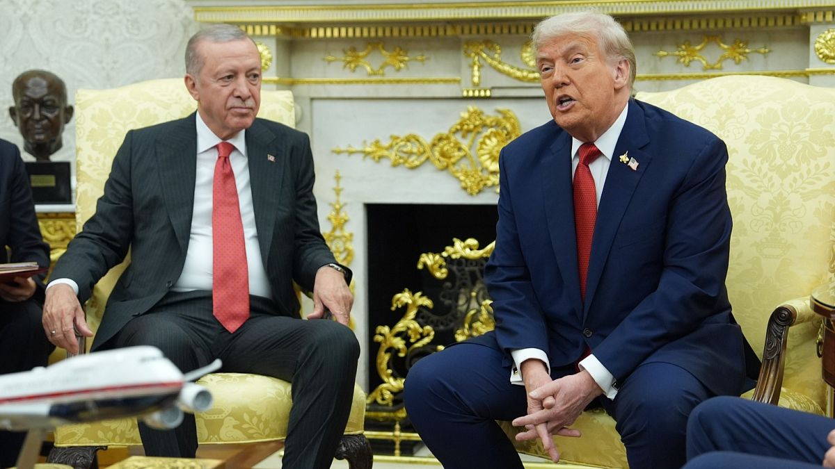 Trump: Erdoğan'ı aradım, Rahip Brunson'ı serbest bıraktı | Euronews