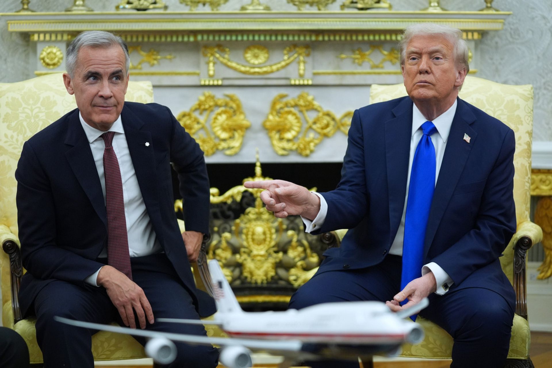 Trump diz que existe um "conflito natural" com o Canadá ao receber Mark ...