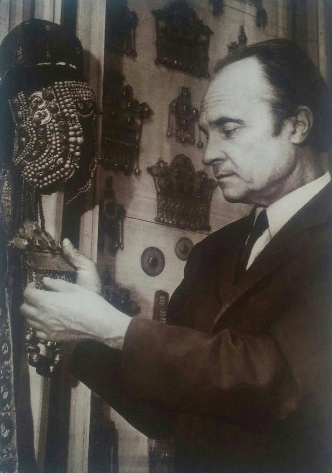 'The Louvre in the Desert': Inside the Savitsky Museum in ...