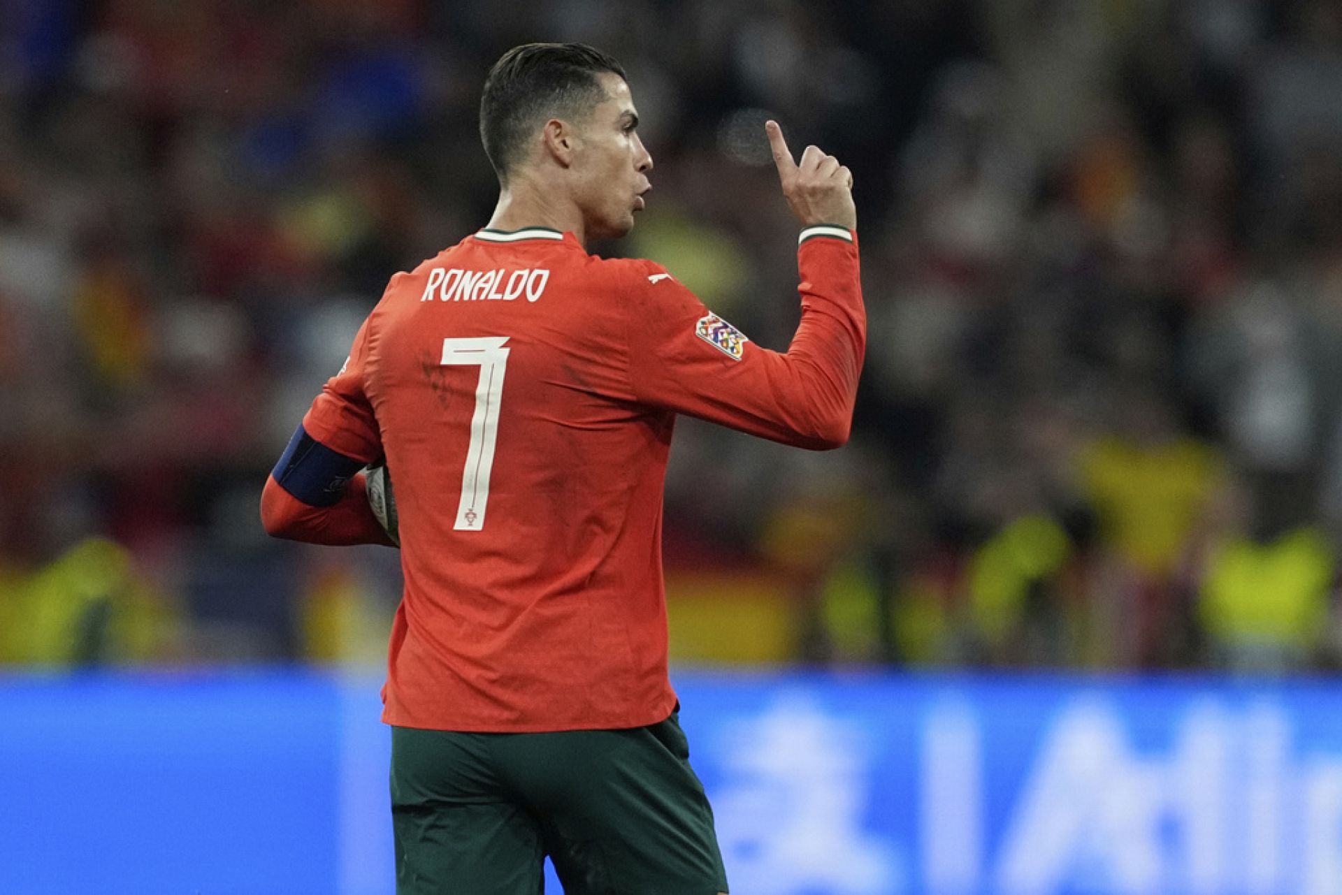 Forbes revela os 10 jogadores mais caros de 2025: Ronaldo domina pela ...