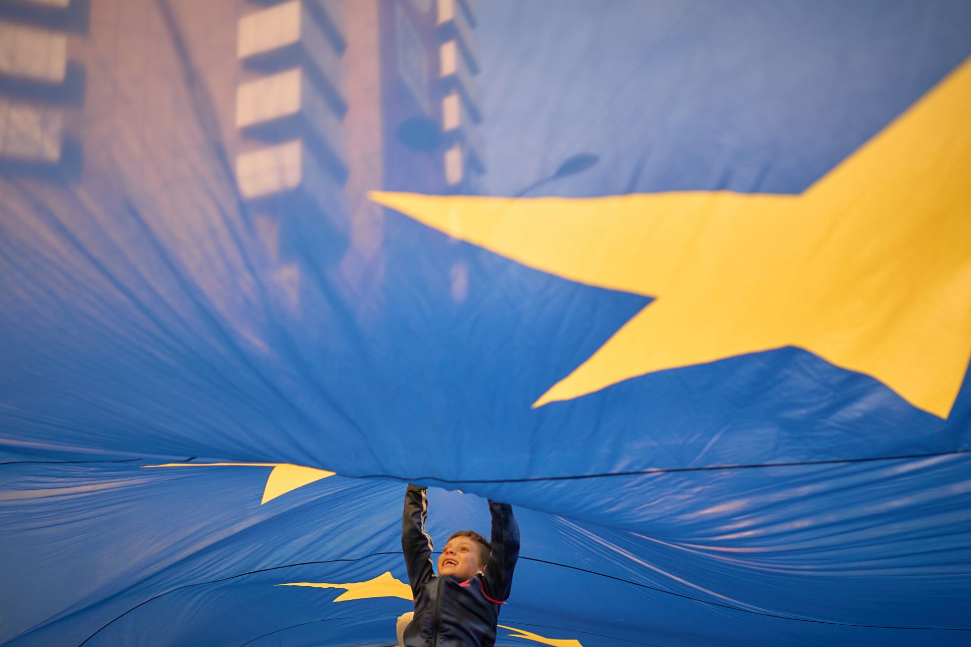 56% of citizens support EU enlargement, new Eurobarometer poll shows ...