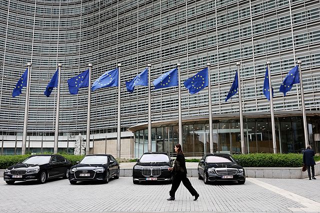56% of citizens support EU enlargement, new Eurobarometer poll shows ...