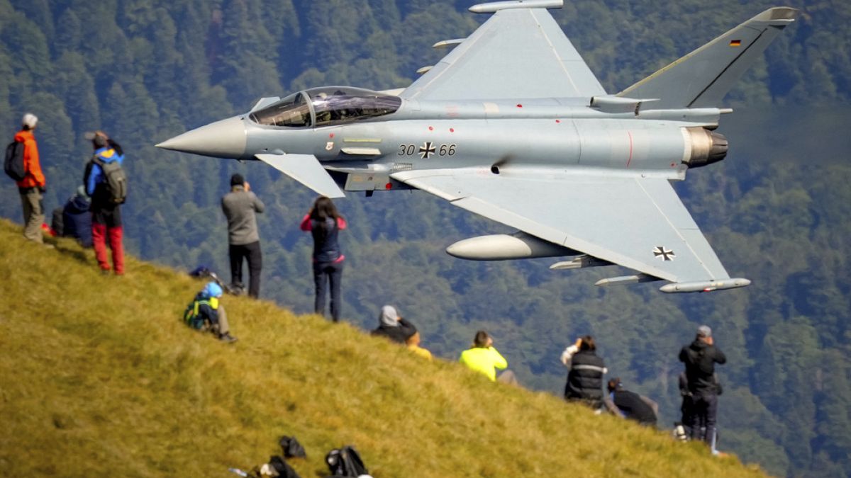 Eurofighter europeu quer substituir caças F-16 em Portugal | Euronews