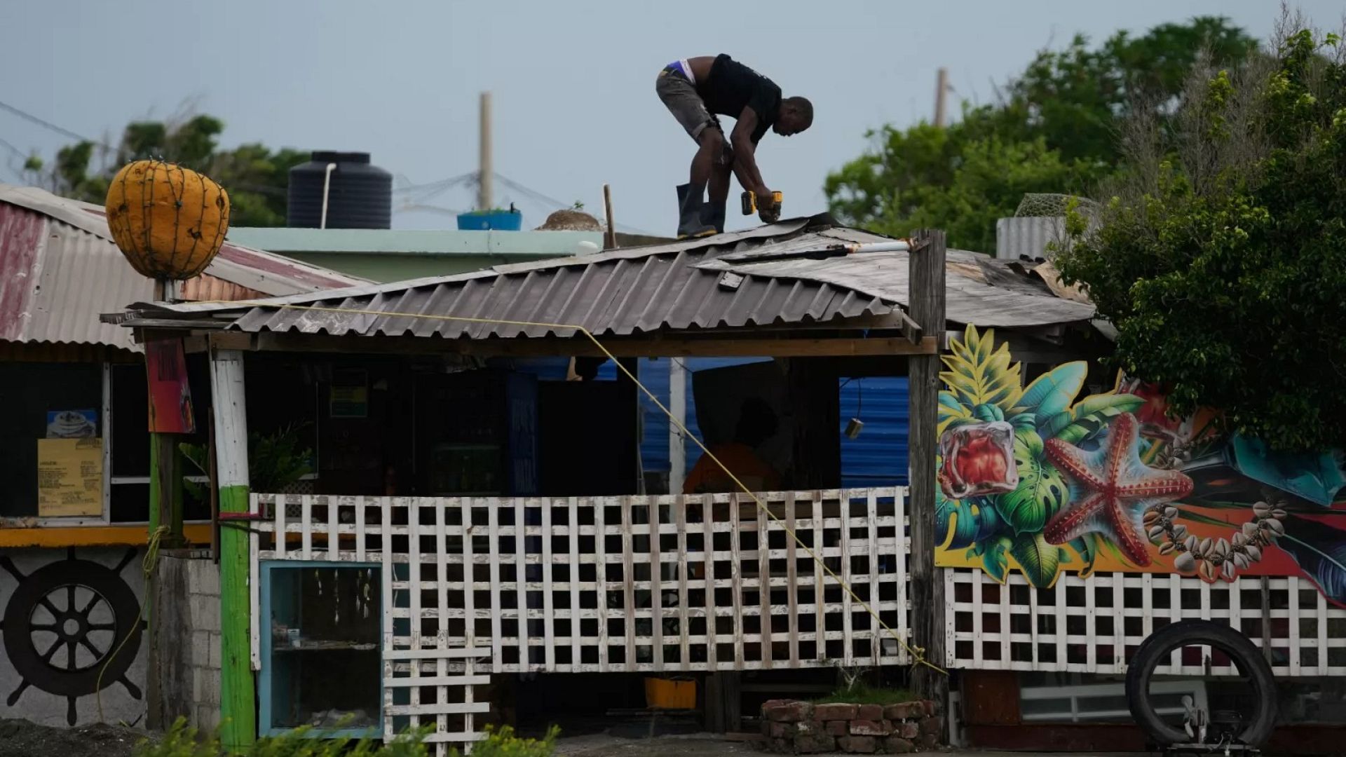 Hurrikan Melissa rast auf Jamaika zu: "Kein Ort entkommt dem Zorn ...