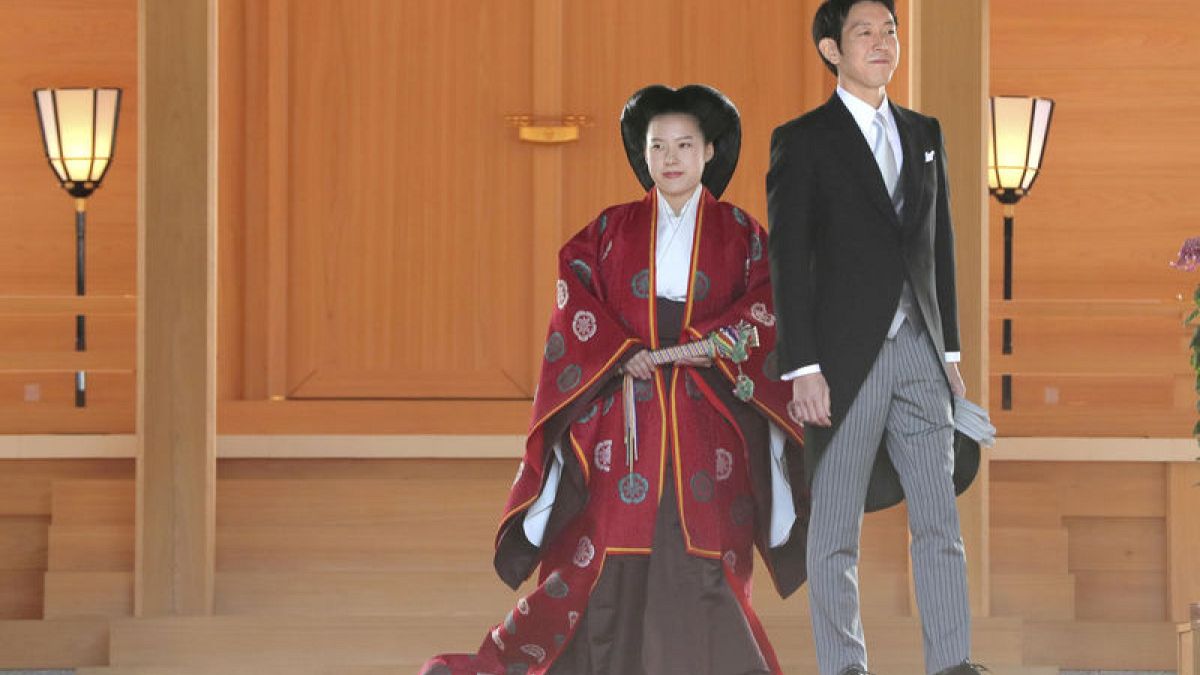 Japanese Princess Ayako gives up royal status to marry commoner | Euronews
