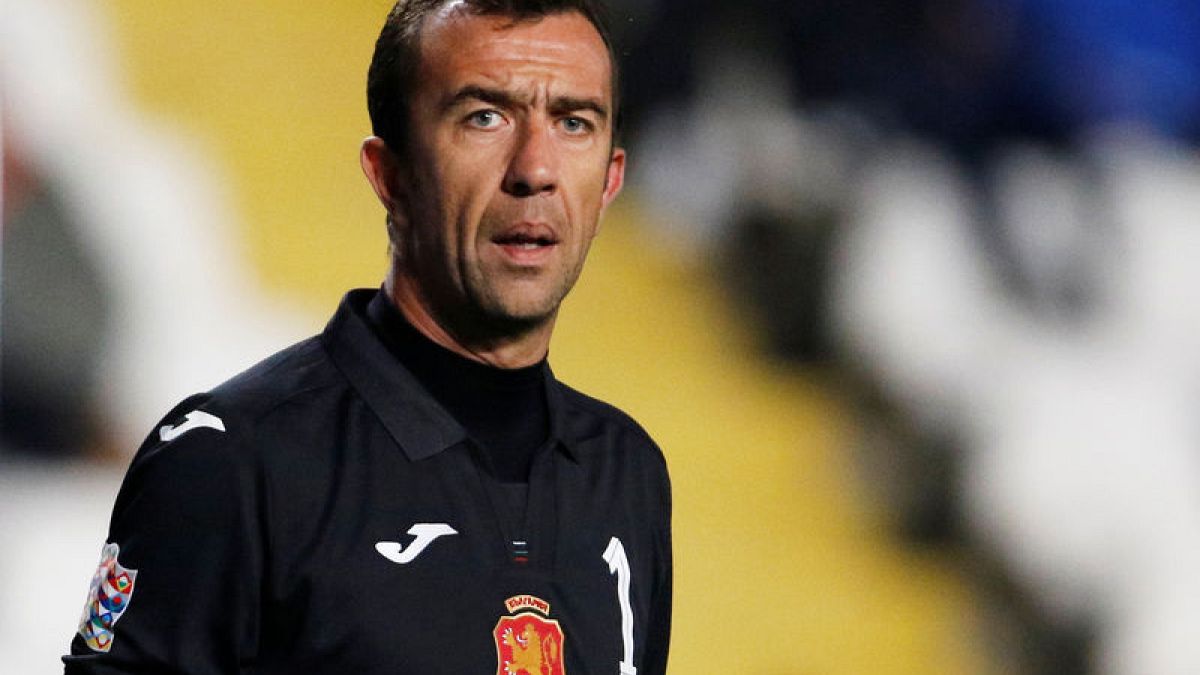 Goalkeeper Petkov becomes Bulgaria's oldest player | Euronews