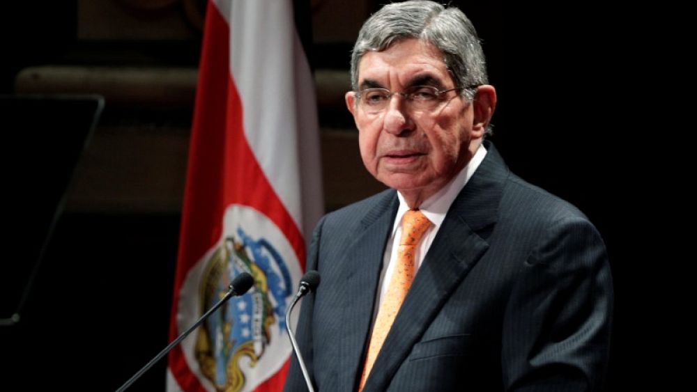 Ex-beauty queen accuses Costa Rican Nobel winner Arias of abuse | Euronews