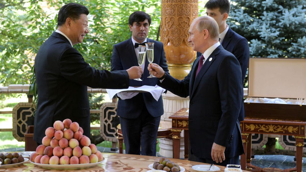Russia's Putin gives China's Xi ice cream on his 66th birthday | Euronews