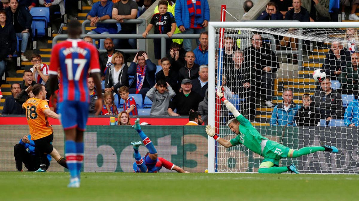 Jota's late goal earns Wolves a point at Palace | Euronews