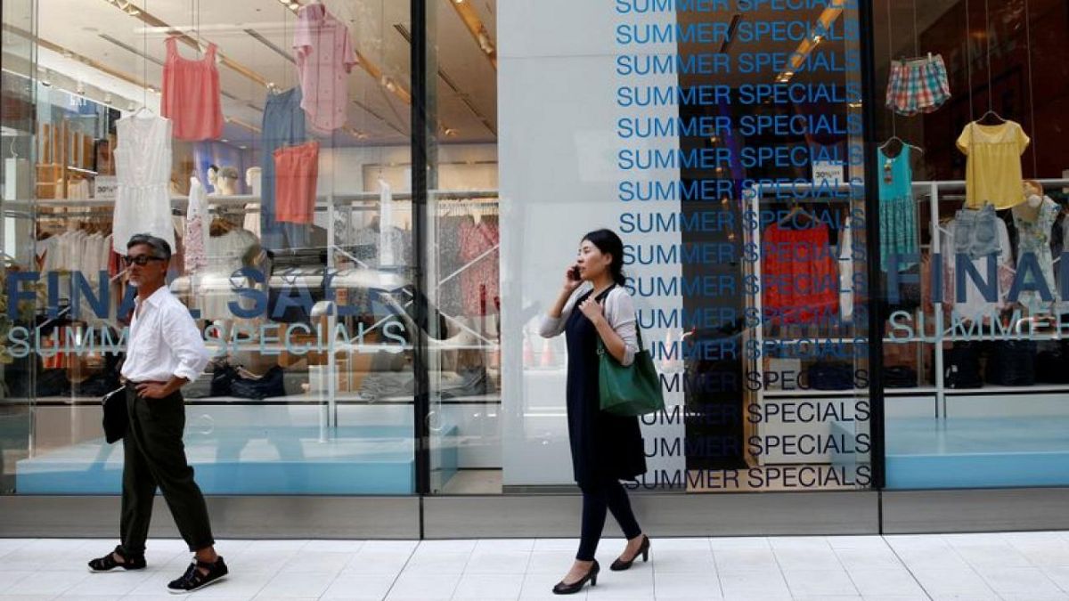 Japan's consumer prices extend falls as cellphone fee cuts offset input ...