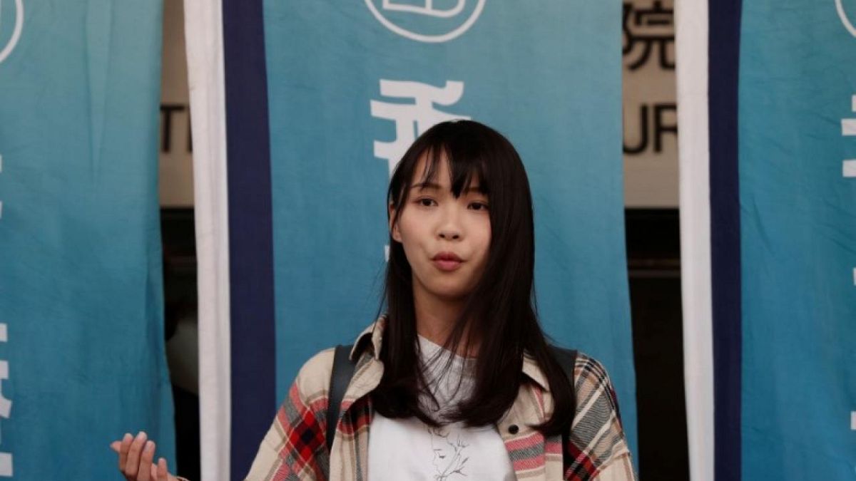 Hong Kong democracy activist Agnes Chow released from prison | Euronews