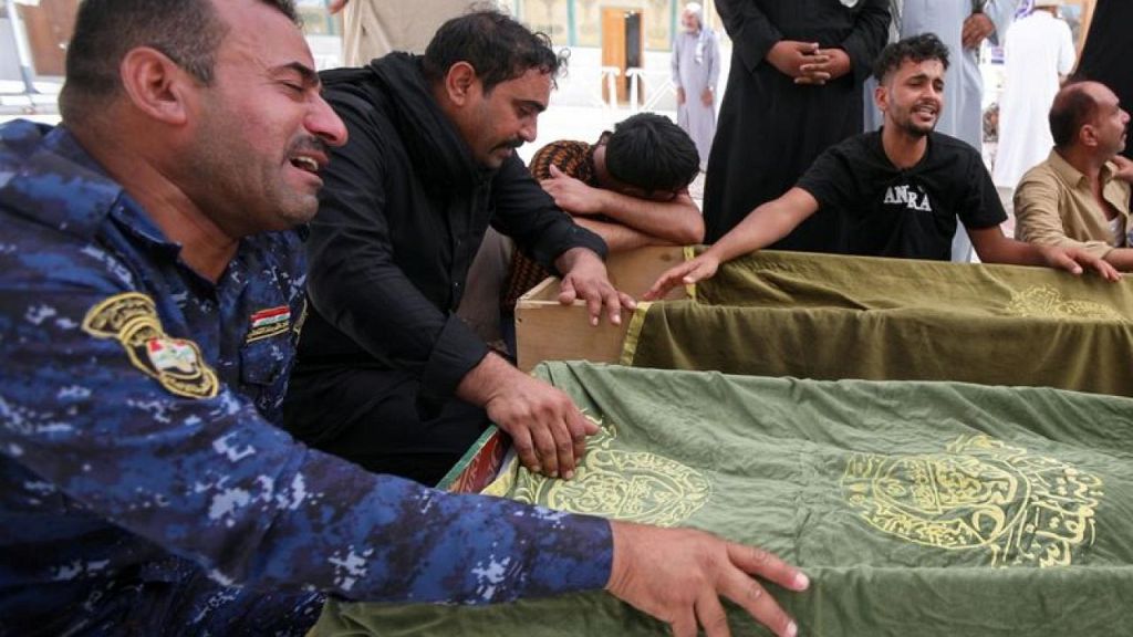 Anger mounts after 92 die in fire on Iraq COVID ward | Euronews