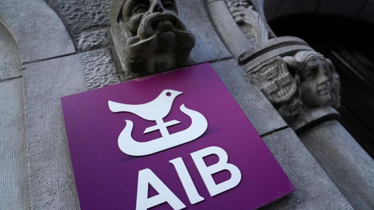 Allied Irish Banks to trim branch network in major cities | Euronews