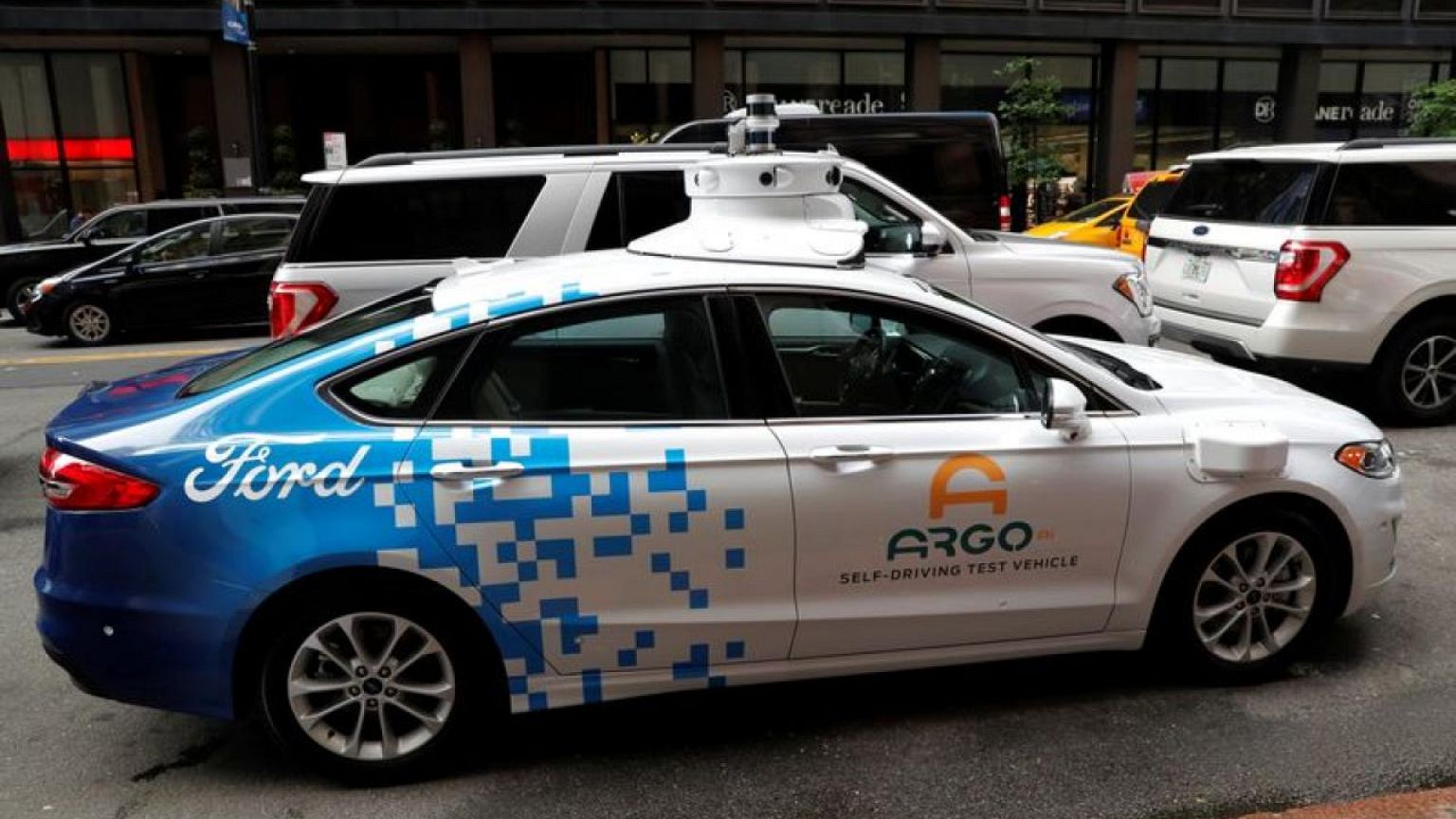 Argo AI, Ford and Lyft to launch self-driving ride-hail service in ...