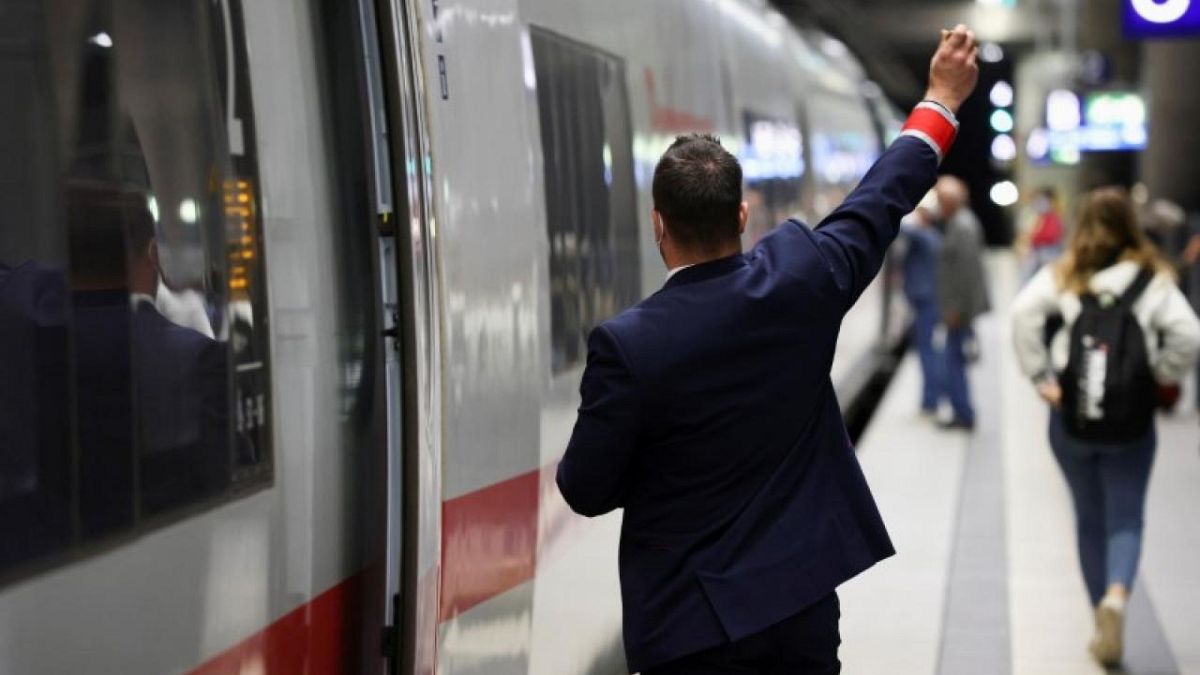 Train driver strike paralyses traffic across Germany | Euronews