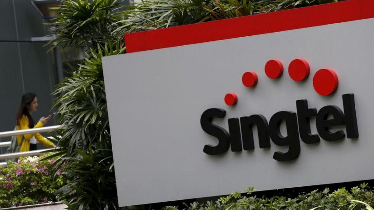 Singtel divests Australian tower network to AustralianSuper for $1.4 ...