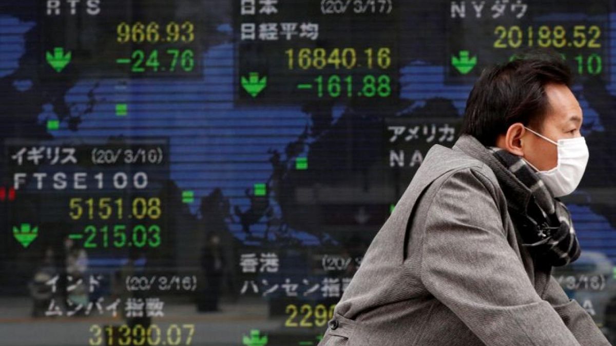 Stocks run out of steam on regulation worries, higher yields | Euronews