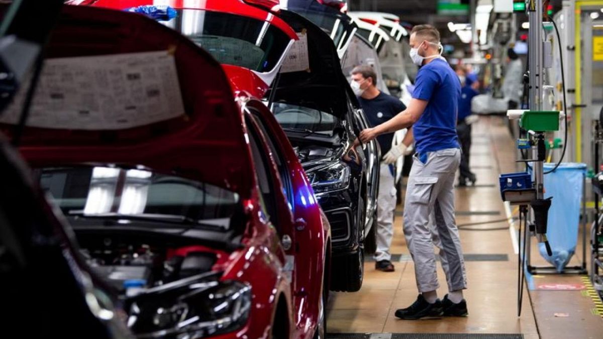 German industrial orders rebound less than expected in September | Euronews