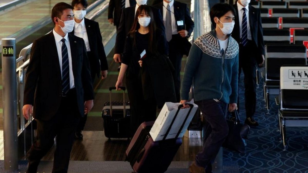 Japan's ex-princess Mako and husband begin new life in U.S | Euronews