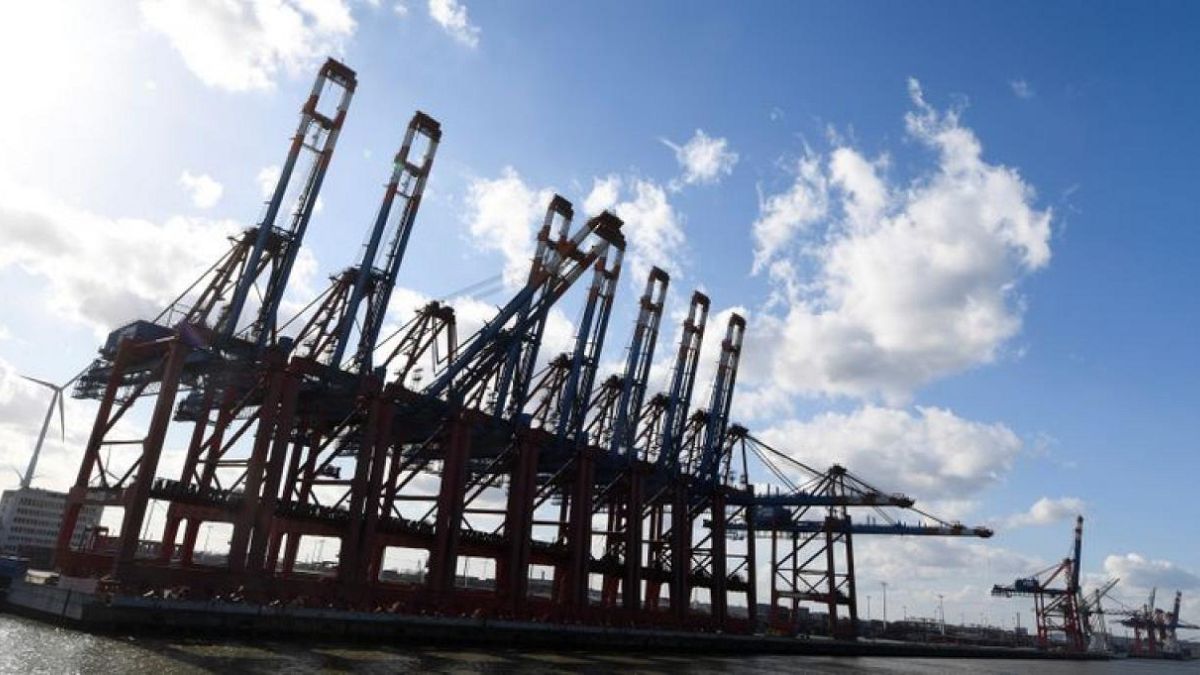 Germany's largest port sees volatile transport chains for rest of year ...