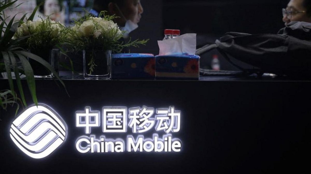 China Mobile to raise up to $8.8 billion in Shanghai listing | Euronews