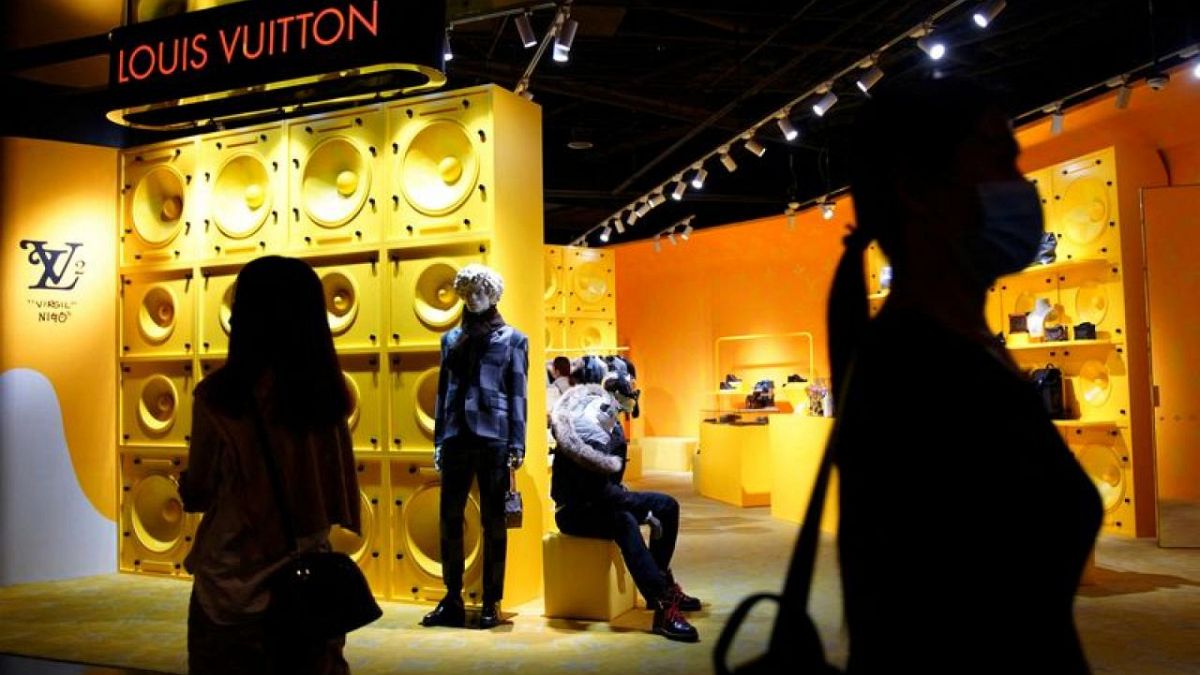 Pandemic-fuelled lust for labels augurs well for LVMH | Euronews