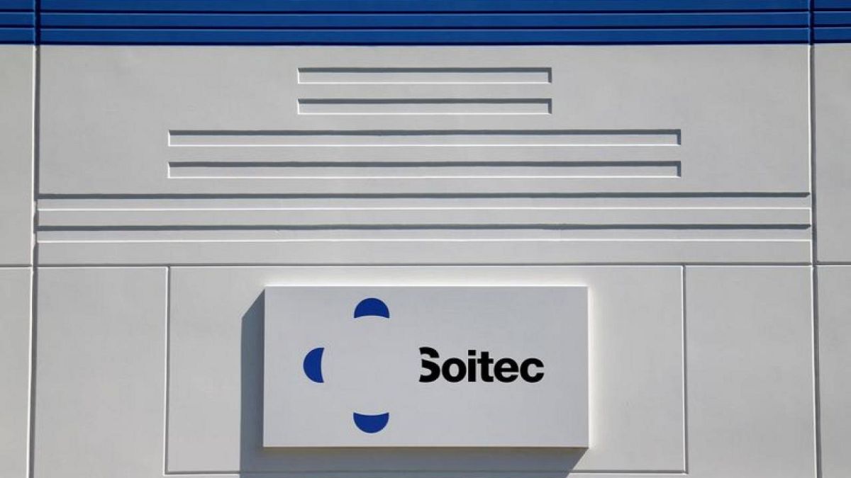 Soitec posts Q3 revenue jump, reassures on succession plan | Euronews