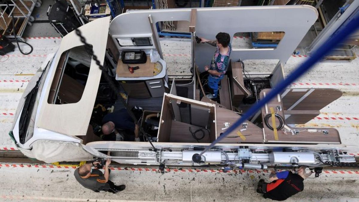 Fading supply problems ease downturn in German manufacturing -PMI ...