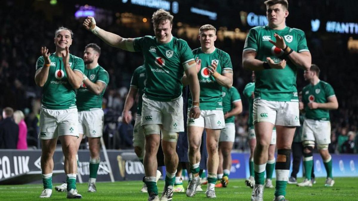 Rugby-Ireland beat England 32-15 after second-minute red card for Ewels ...
