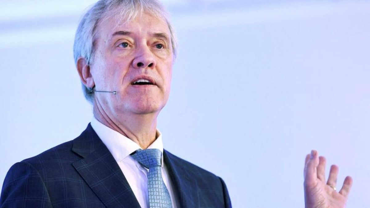 ASML boss says "zero" signs of easing demand from semiconductor ...