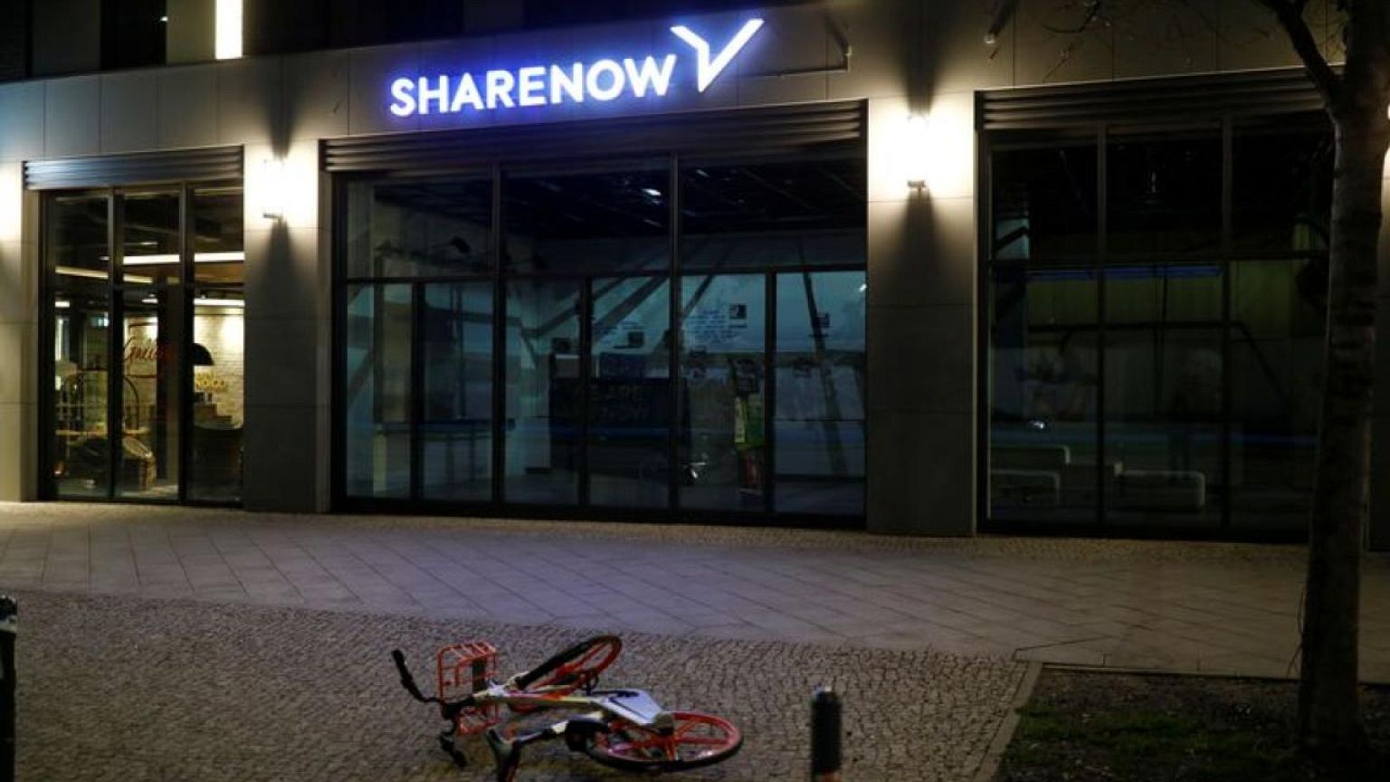 Stellantis Buys Car Sharing Business As Bmw Mercedes Take Different