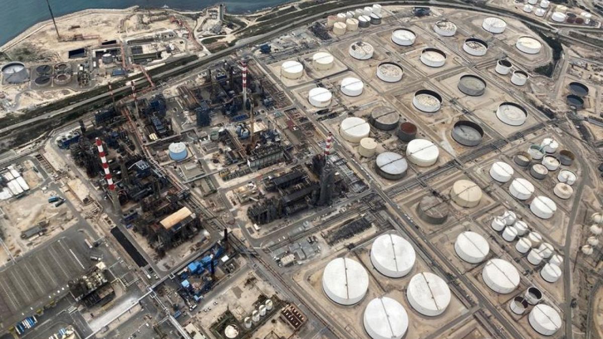Oil settles higher on strong crude demand, easing recession fears ...