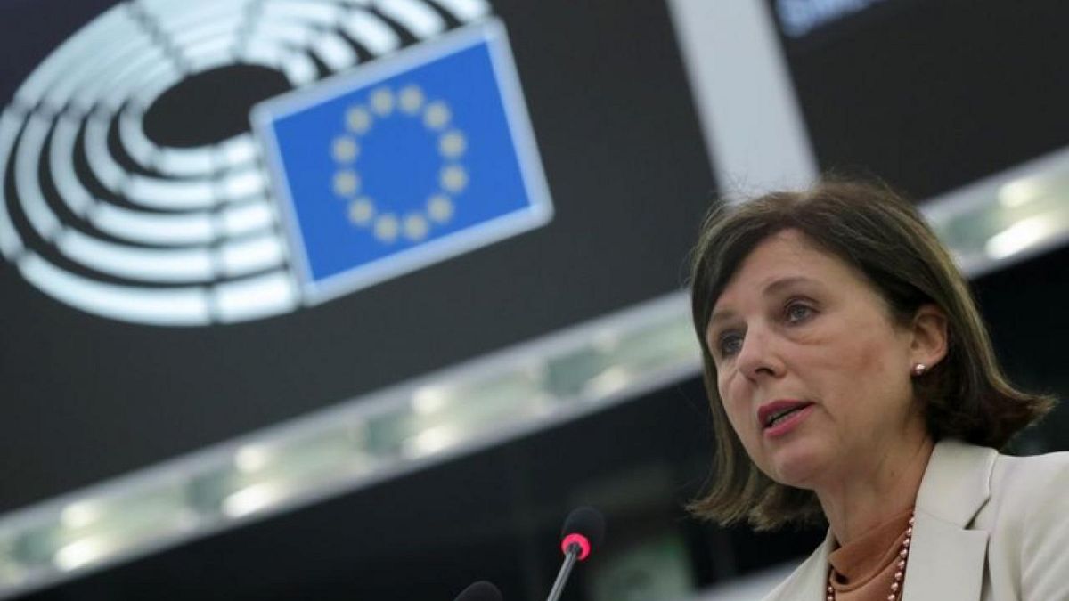 Senior EU official to urge U.S. to help fight Russian propaganda | Euronews
