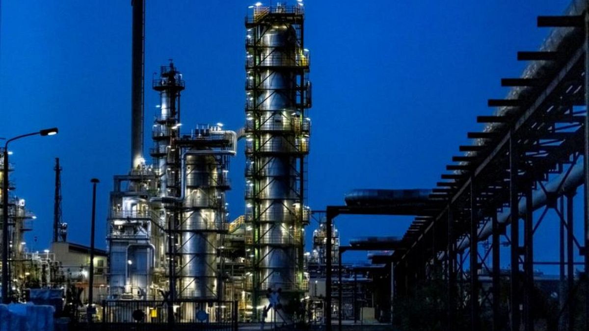 Analysis-Europe's diesel drivers bound for more Russian price pain ...