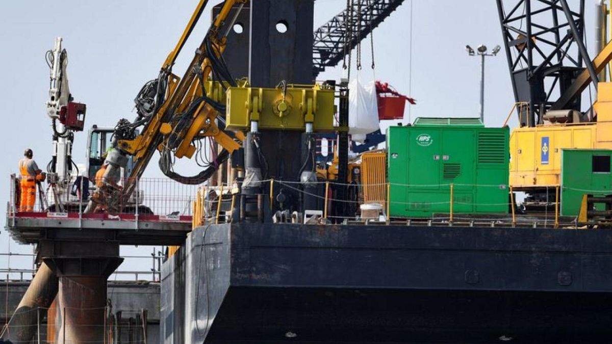 Germany charters fifth floating LNG terminal | Euronews