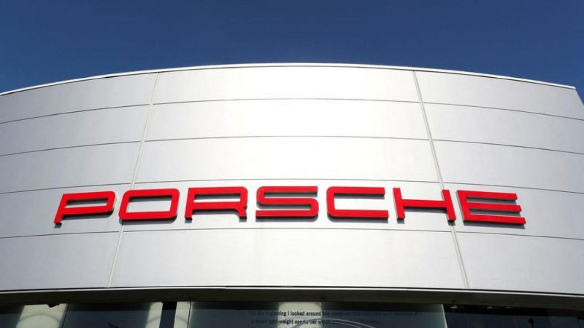 Investors mixed as Porsche seeks price tag of up to $75 billion | Euronews