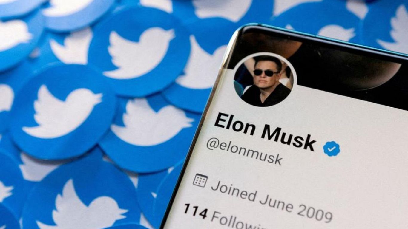 Twitter shares to be suspended on NYSE as Musk nears takeover | Euronews